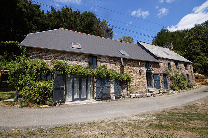 Pont-Farcy - Maison 8 pièces à vendre