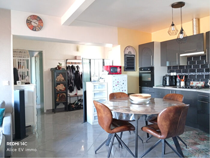 Maison à vendre - Aiguefonde - 6 pièces - 4 chambres