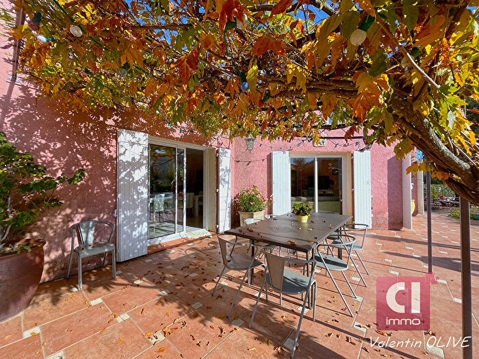 Maison à vendre - Néoules - 5 pièces - 3 chambres