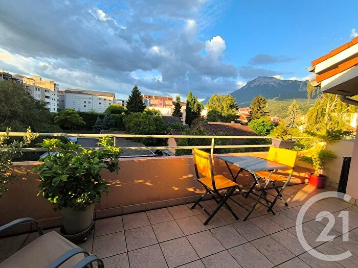 Appartement 3 pièces à Fontaine, Bastille, Drac, à vendre