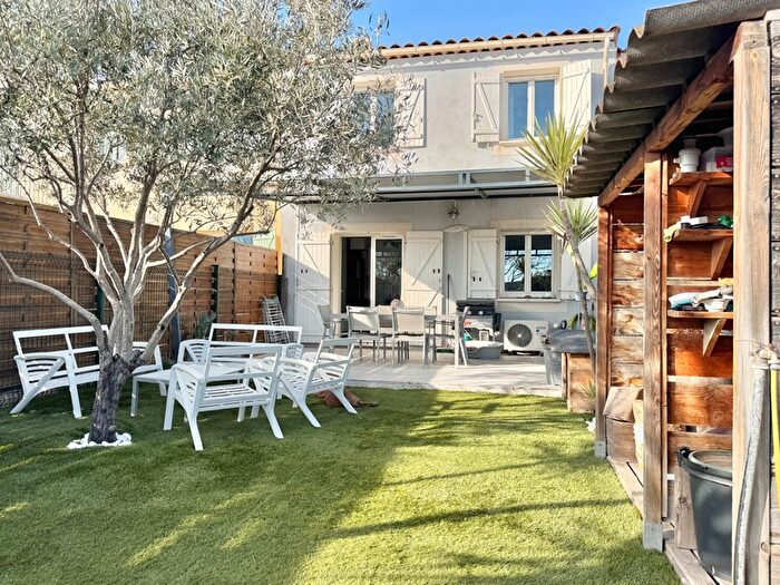 Maison à vendre - La Fare-les-Oliviers - 4 pièces - 3 chambres