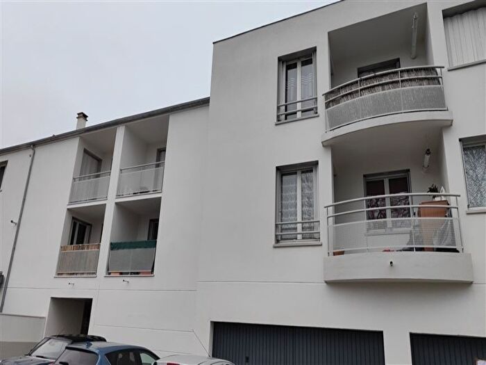 Appartement à louer - Vernouillet - 2 pièces - 1 chambre