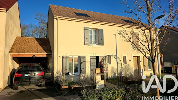 Maison à vendre - Fontenay-le-Vicomte - 5 pièces - 3 chambres