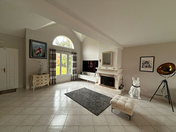 Maison à vendre - Rubelles - 6 pièces - 4 chambres