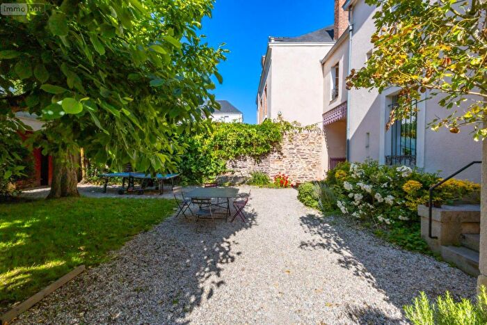 Maison 8 pièces à Quartiers Centre, Fougères, Sévigné, à vendre