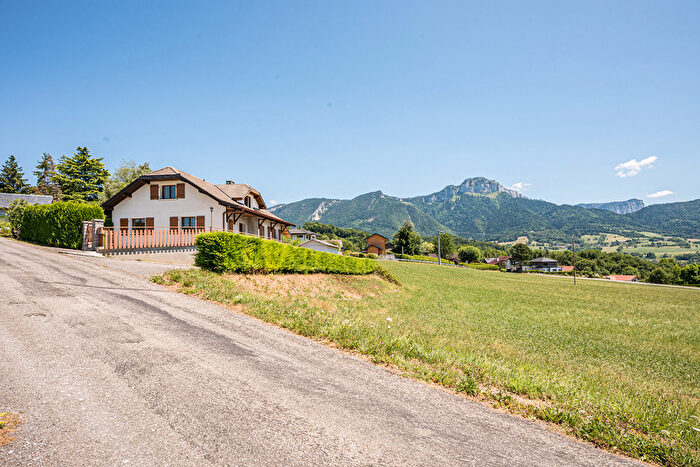 Maison 6 pièces à vendre à Les Ollières