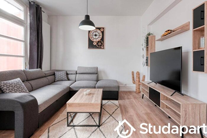 Appartement à louer - Navarre, Évreux - 1 pièce - 3 chambres