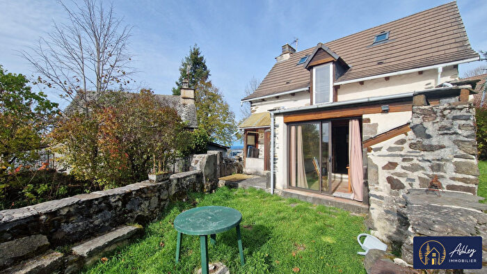 Maison à vendre - Saint-Étienne-de-Chomeil - 4 pièces - 3 chambres