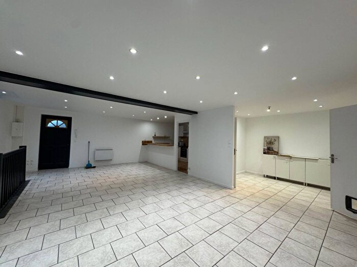 Appartement à louer - Tourcoing - 4 pièces - 3 chambres