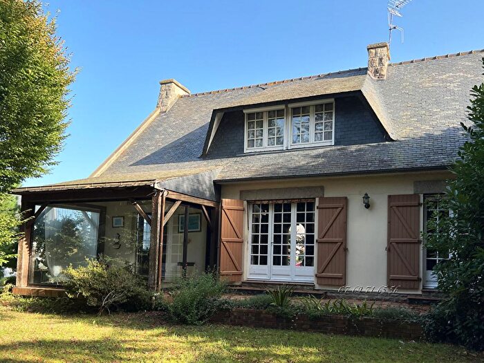 Maison à vendre - Pleurtuit - 6 pièces - 4 chambres