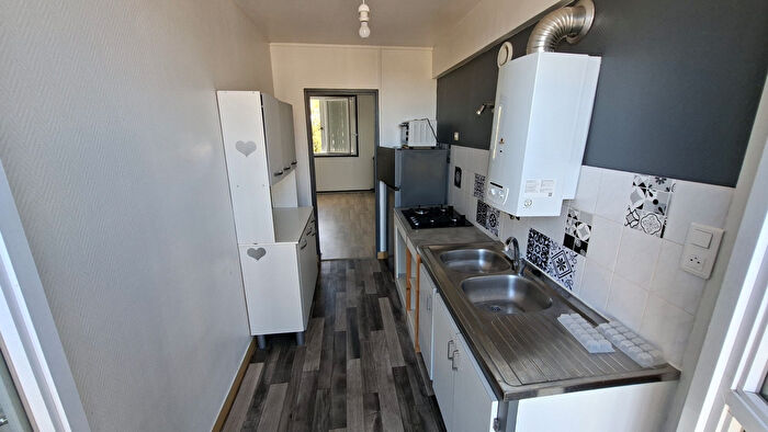 Rochefort, La Forêt Guérinau, Bois Bernard, Chargrinerie : Appartement 3 pièces à vendre