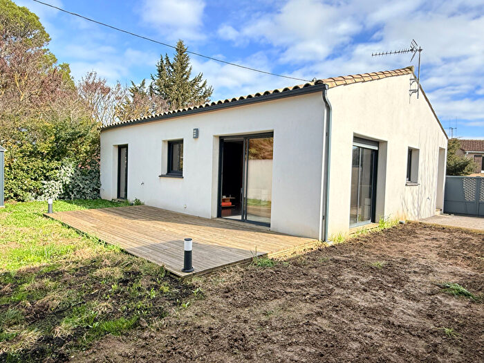 Maison à vendre - Villemoustaussou - 3 pièces - 2 chambres