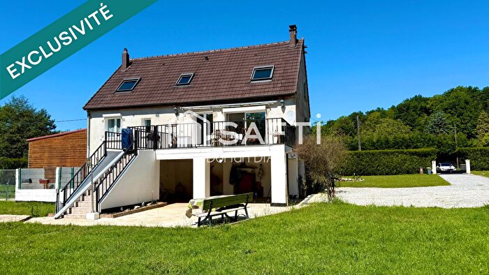 Royaucourt-et-Chailvet : Maison 7 pièces à vendre