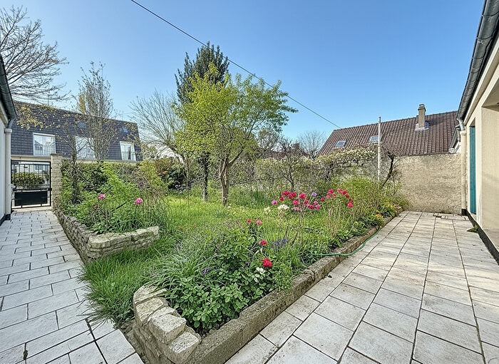 Maison à vendre - Élancourt, Nouvelle Amsterdam, ZA Petite Villedieu - 4 pièces - 2 chambres