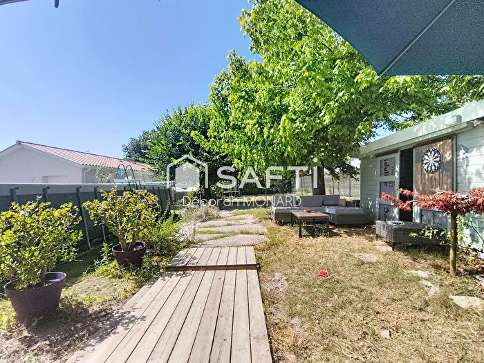 Maison 8 pièces à vendre - Saint-Médard-en-Jalles, Centre-ville