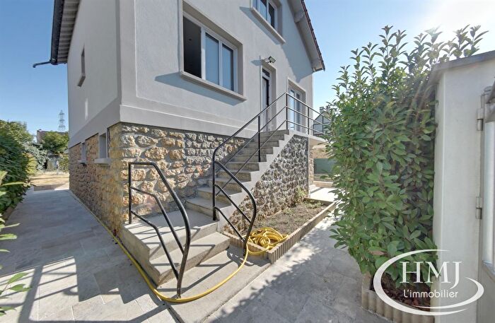 Lisses : Maison 5 pièces à louer