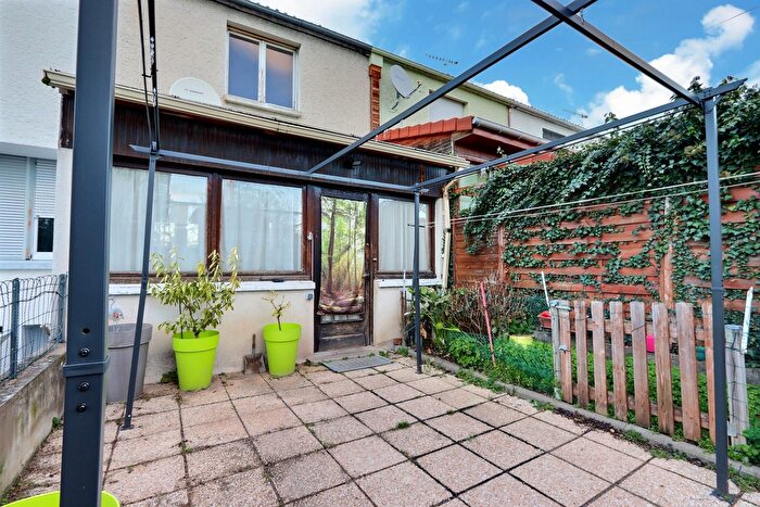 Maison à vendre - Clermont-Ferrand, Les Landais, Fontaine du Bac, La Pardieu - 4 pièces - 2 chambres