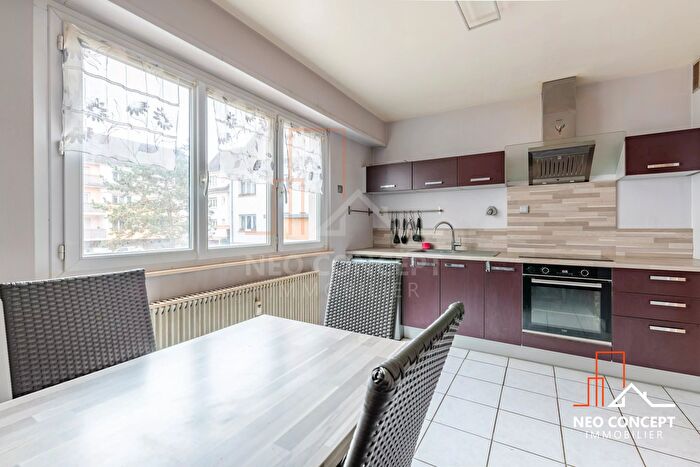 Appartement à vendre - Strasbourg, Neuhof - 3 pièces - 2 chambres