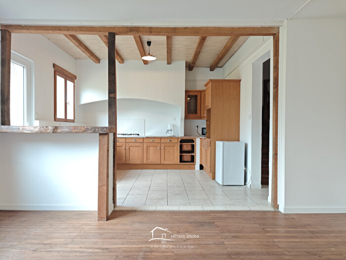 Maison à vendre - Lezay - 6 pièces - 4 chambres