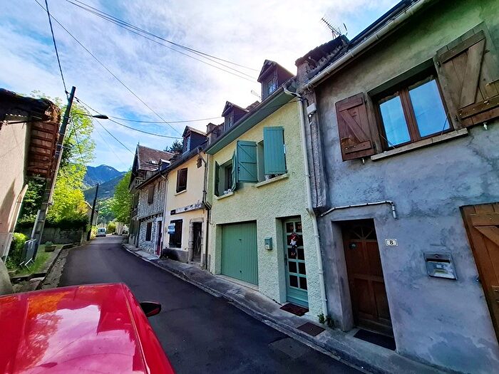 Maison à vendre - Saint-Béat - 4 pièces - 3 chambres