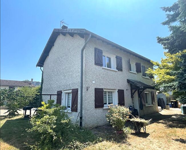 Maison à vendre - Hières-sur-Amby - 6 pièces - 5 chambres