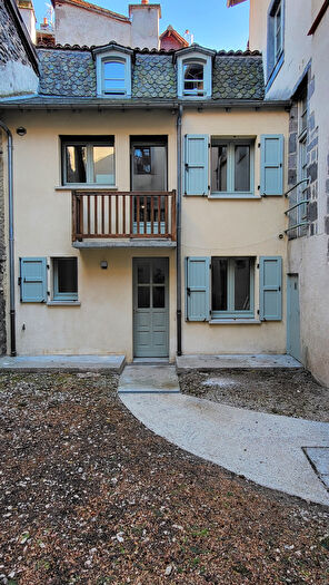 Appartement à louer - Aurillac, Centre-ville - 2 pièces - 1 chambre