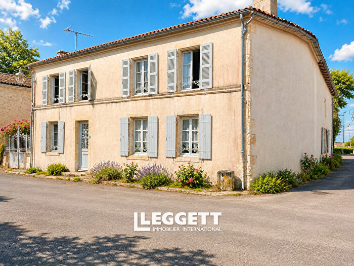 Maison 11 pièces à vendre à Écoyeux