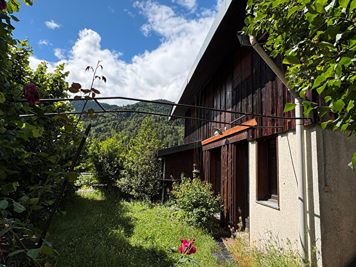 Bozel : Maison 10 pièces à vendre