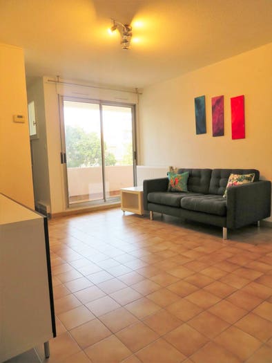 Esplanade, Nîmes - Appartement 2 pièces à louer