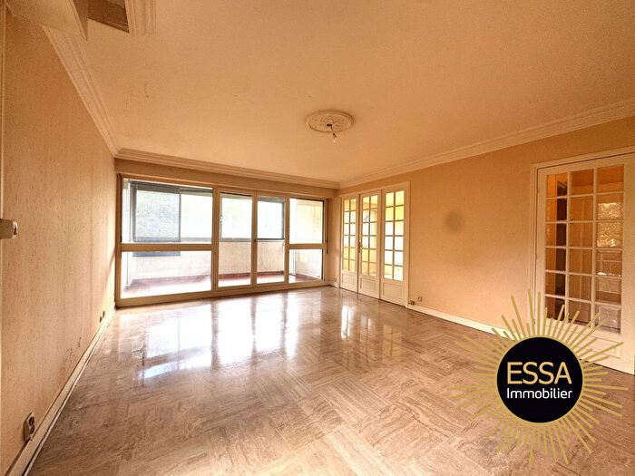 Appartement 4 pièces à Vélizy-Villacoublay, Mairie, à vendre