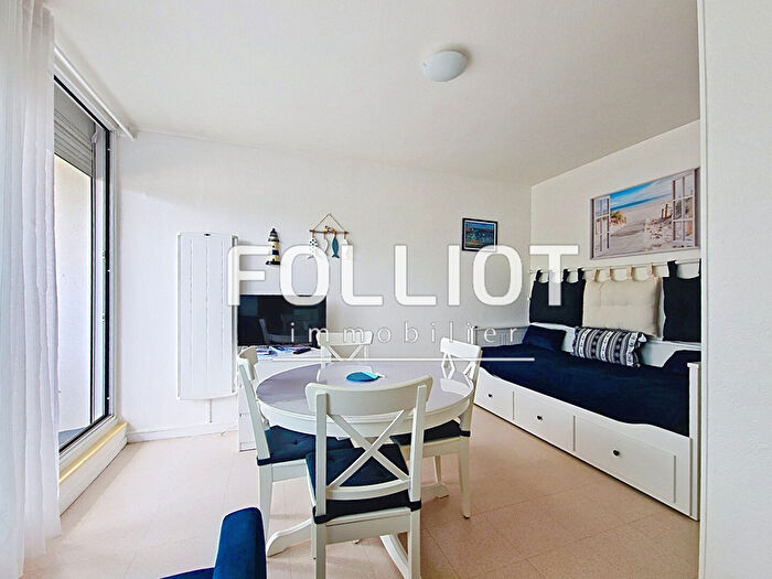 Luc-sur-Mer : Appartement 1 pièce à louer