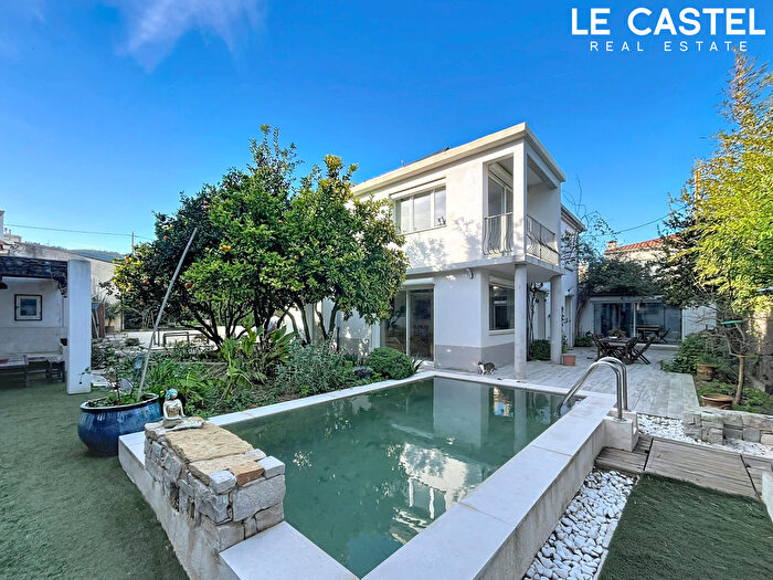 Maison à vendre - La Ciotat - 6 pièces - 4 chambres