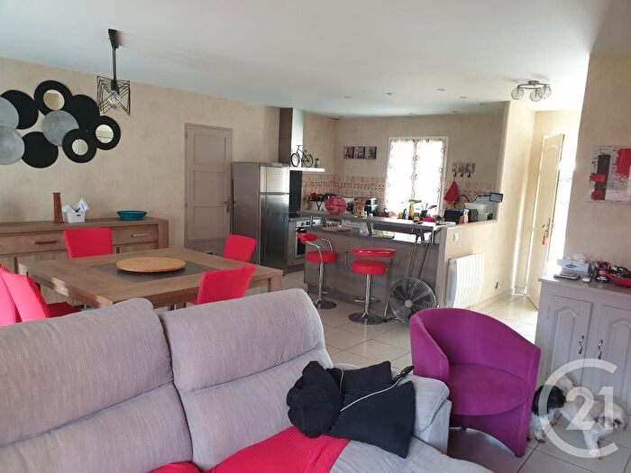 Maison à vendre - Domérat - 4 pièces - 3 chambres