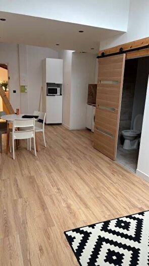 Appartement à louer - Thizy-les-Bourgs - 1 pièce