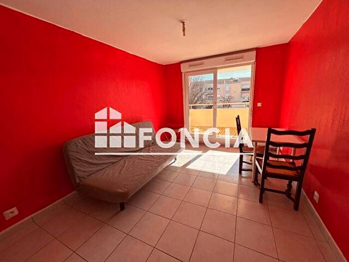 Appartement à louer - Ouest, Monteux - 1 pièce