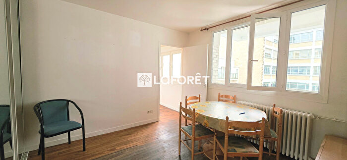 Appartement à louer - Saint-Denis, République, Gare - 2 pièces - 1 chambre