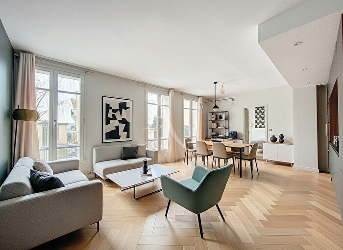 Appartement à vendre - Saint-Germain-en-Laye, Centre-ville, Quartiers forestiers - 4 pièces - 3 chambres