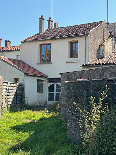 Maison à vendre - Saint-Martin-Lars-en-Sainte-Hermine - 4 pièces - 3 chambres