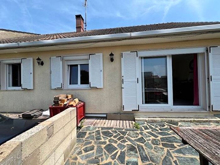 Maison à vendre - Bû - 4 pièces - 3 chambres