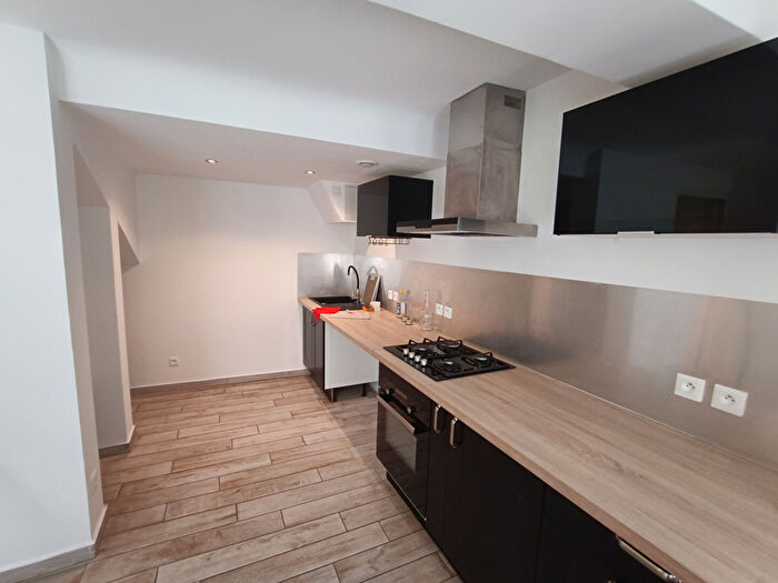 Flassans-sur-Issole : Maison 2 pièces à louer
