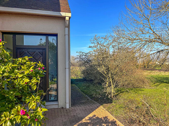 Maison à vendre - Magny-en-Vexin - 10 pièces - 5 chambres