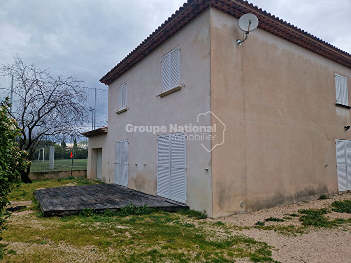 Maison à louer - Marseille e , Les Camoins - 5 pièces - 4 chambres