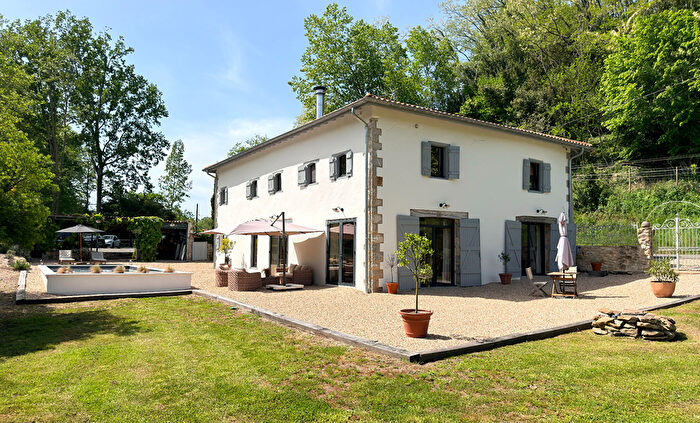BayonneBayonaBaiona, Saint-Etienne, Arroussets - Maison 7 pièces à vendre