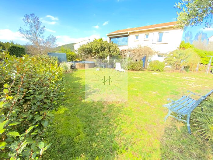 Maison à vendre - Montélimar - 6 pièces - 4 chambres