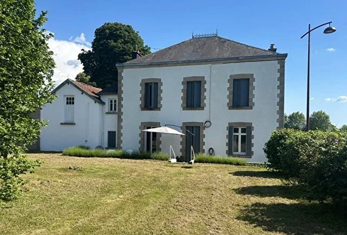 Maison 7 pièces à vendre - Saint-Dizier-Leyrenne