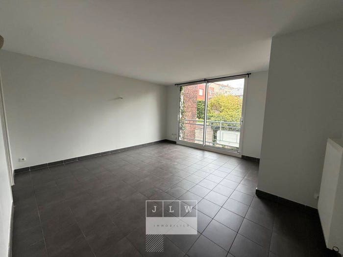 Moulins, Lille : Appartement 2 pièces à louer