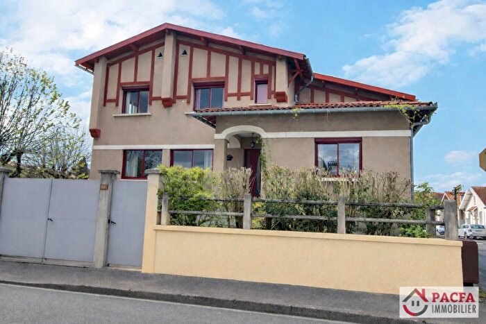 Maison 10 pièces à Castres, Le Rose, La Michonne, Le Corporal, à vendre