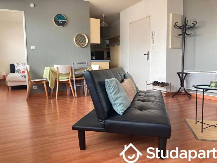 Appartement à louer - Mireuil, La Rochelle - 1 pièce - 2 chambres