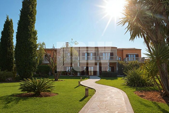 Maison à vendre - Mougins, Le Colombier, Colombe, Cabrières, Le Bordé - 9 pièces - 7 chambres