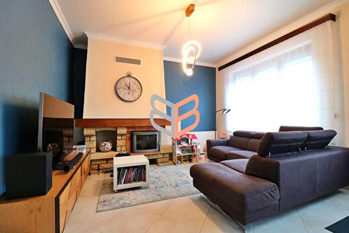 Maison à vendre - Aumetz - 7 pièces - 6 chambres